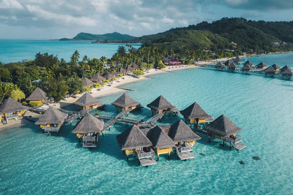 bora bora requirements